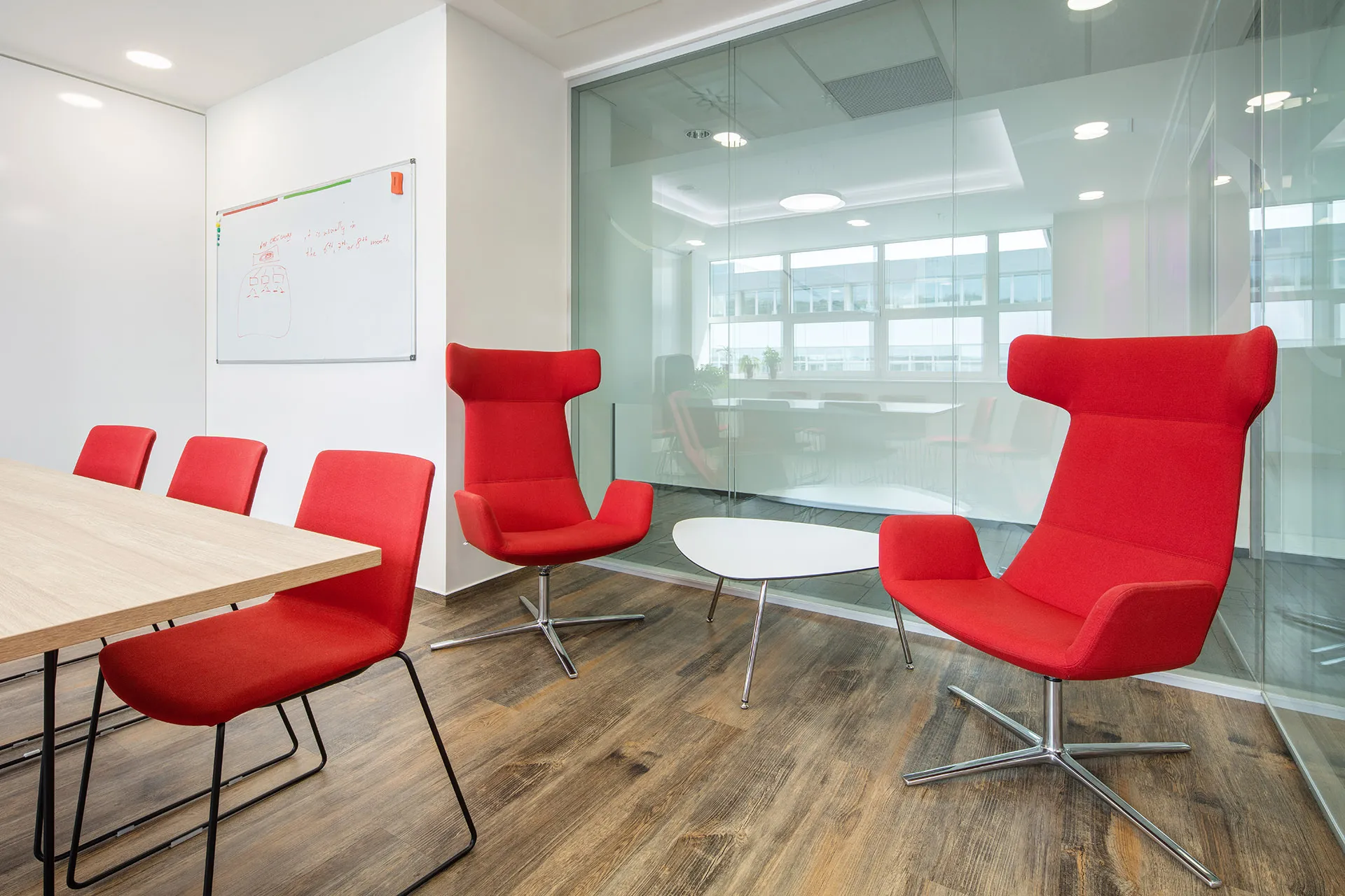 International SOS – LD Seating